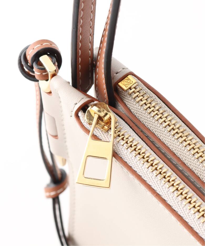 LOEWE Gate Double zip pouch（ショルダーバッグ）｜DECOUVERTE（デクーヴェルト）の通販｜BAYCREW’S ...