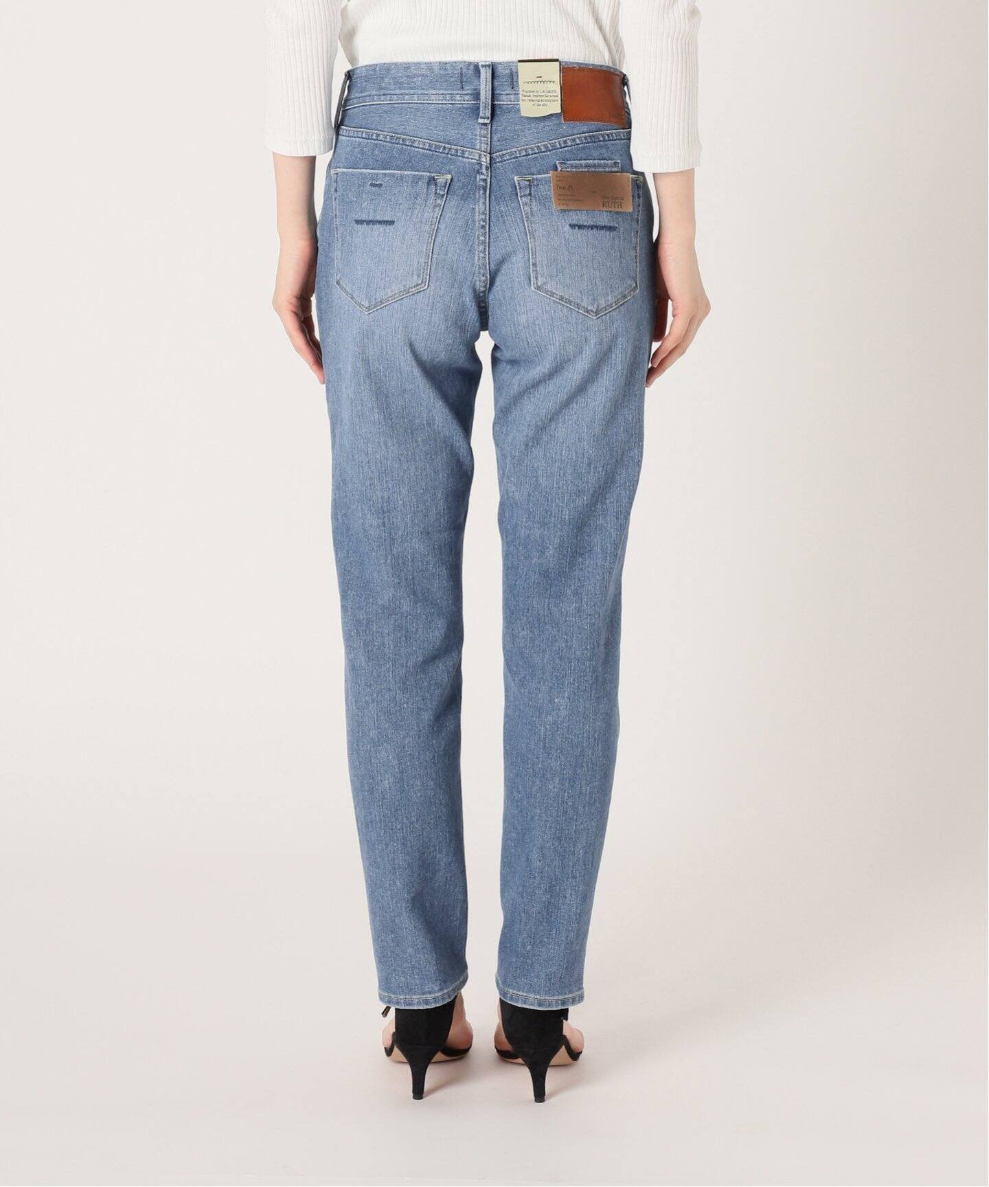 【YANUK/ヤヌーク】RUTH Slim Tapered Premium used Sax（デニムパンツ・ジーンズ）｜La Totalite（ラ トータリテ）の通販｜BAYCREW’S STORE