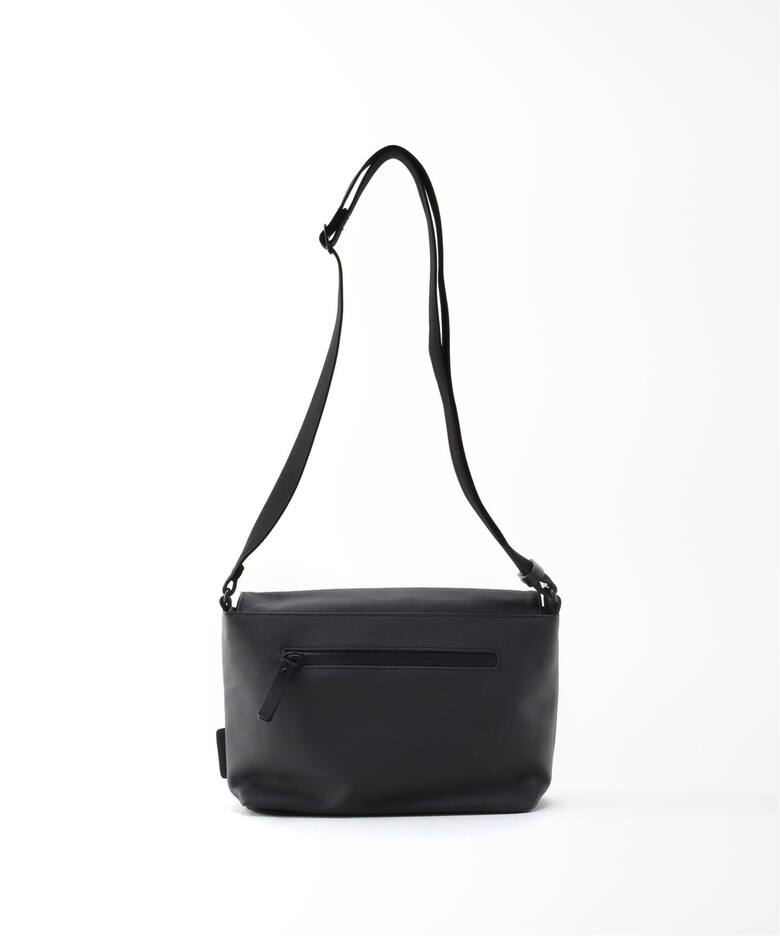 【GEAR3 / ギアスリー】CODE3-014-CROSS（ショルダーバッグ）｜BOICE FROM BAYCREW'S（ボイスフロムベイクルーズ）の通販｜BAYCREW’S STORE