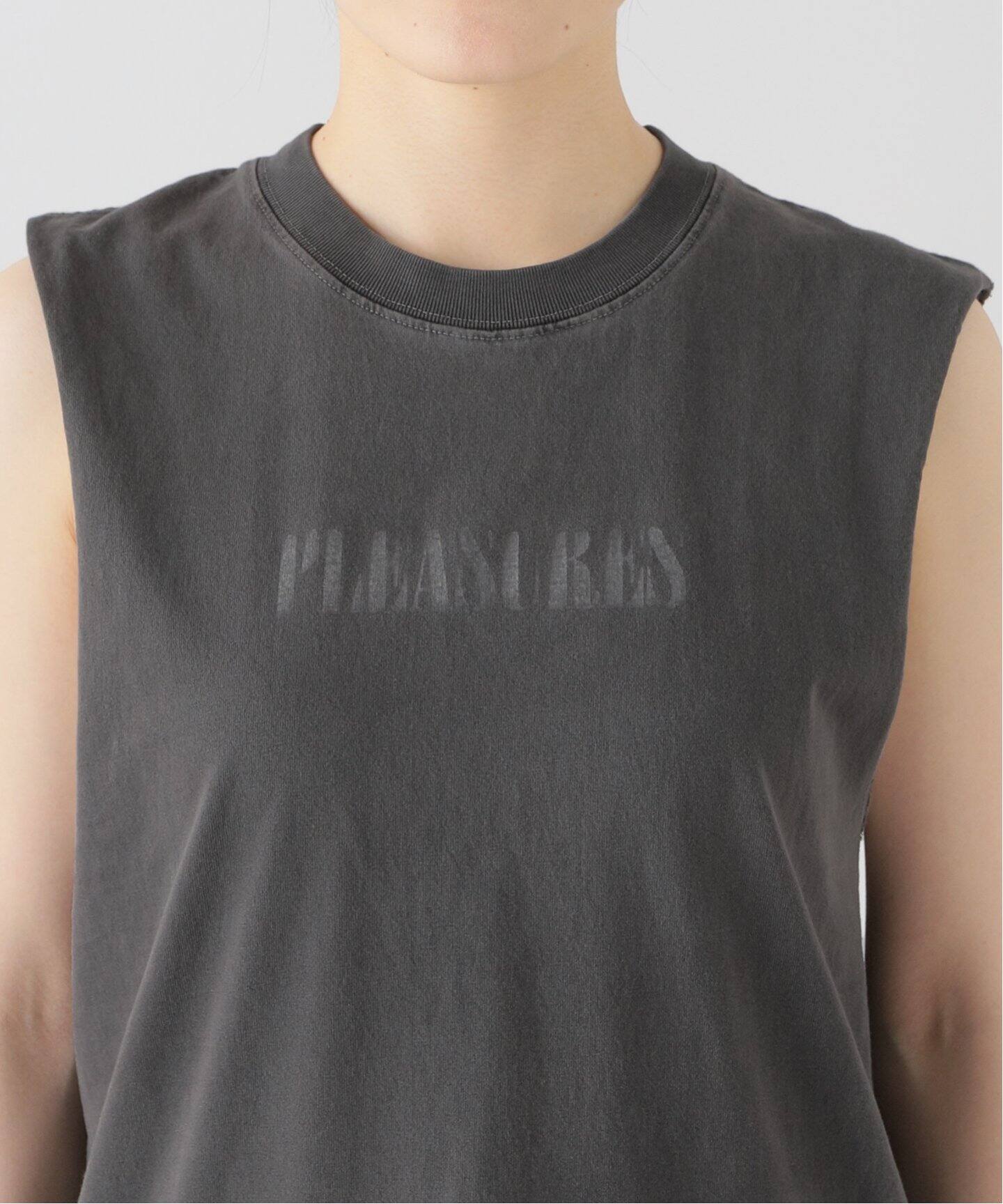 Sleeveless tee store