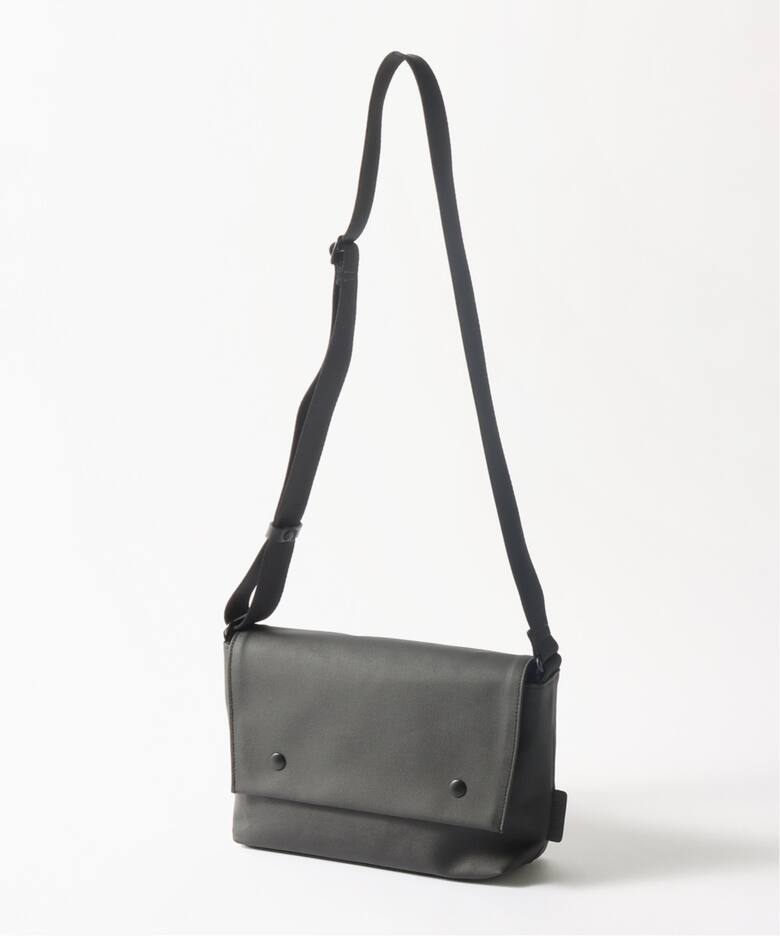 【GEAR3 / ギアスリー】CODE3-014-CROSS（ショルダーバッグ）｜BOICE FROM BAYCREW'S（ボイスフロムベイクルーズ）の通販｜BAYCREW’S STORE