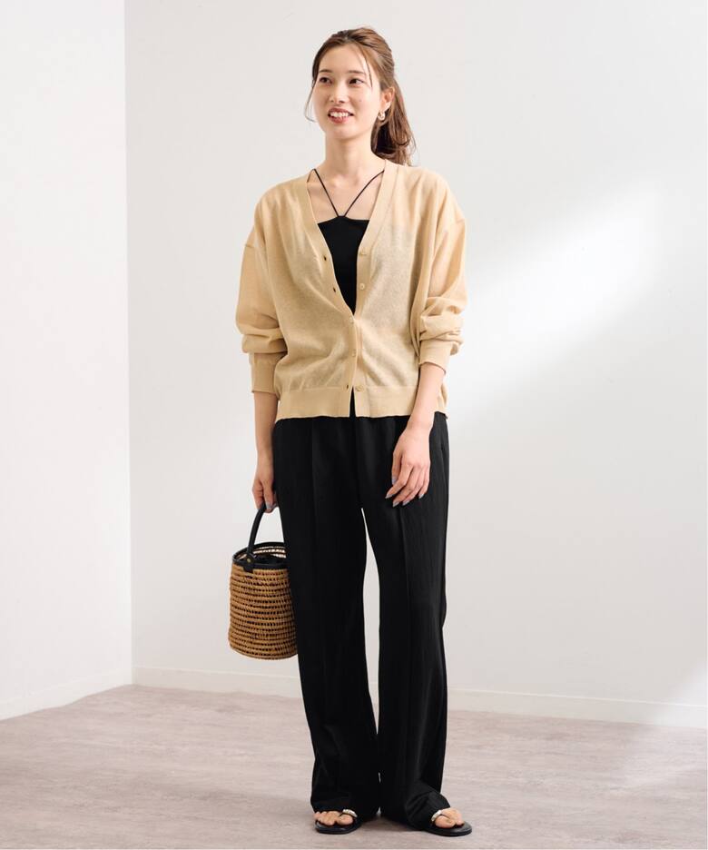 FRAMeWORK×EMILY WEEK Vラインクロップドブラキャミソール（カップ付きインナー）｜FRAMeWORK（フレームワーク）の通販｜BAYCREW’S STORE