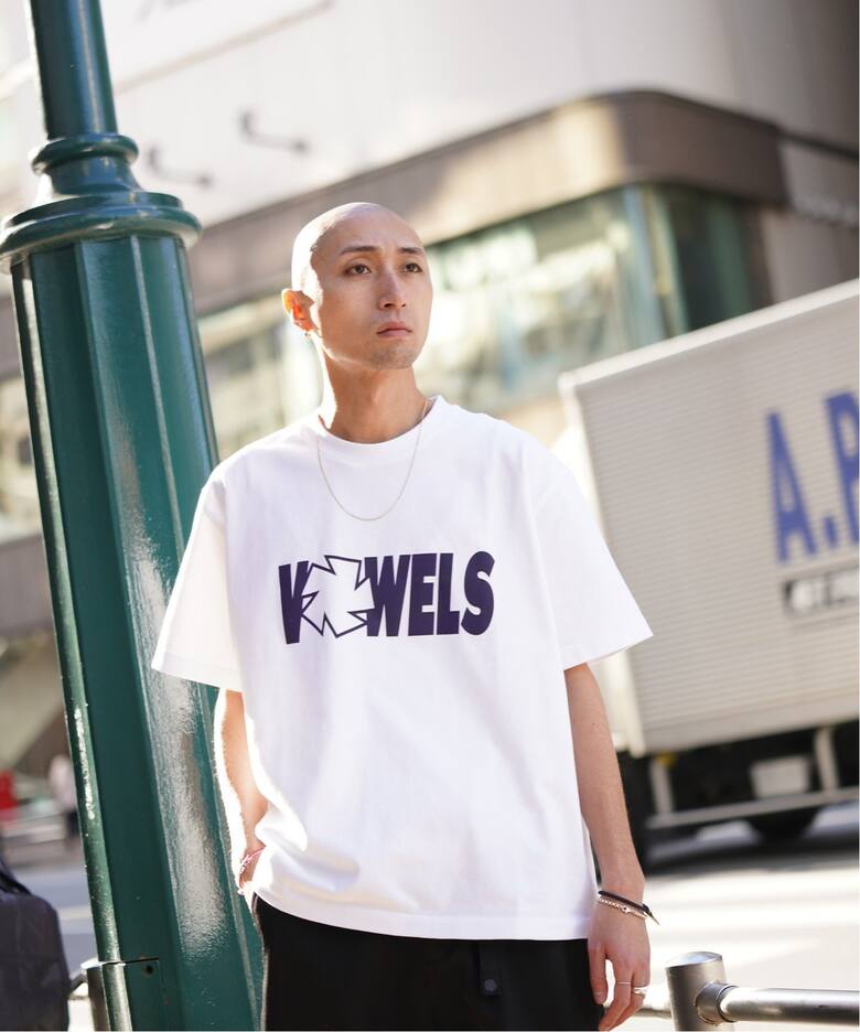【vowels/バウルズ】 ICON SPELL OUT TEE VO-25SS -T003（Tシャツ／カットソー）｜WISM（ウィズム）の ...