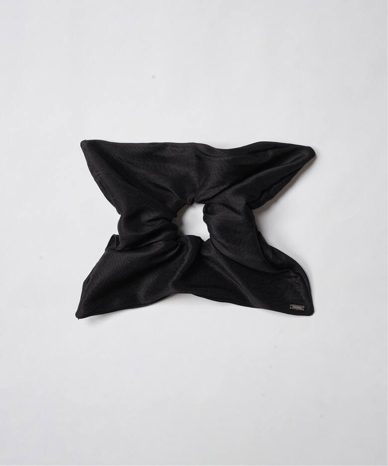HEYEP Silk Square Medium Scrunchie（ヘアアクセサリー）｜BOICE FROM BAYCREW'S（ボイスフロムベイクルーズ）の通販｜BAYCREW’S STORE