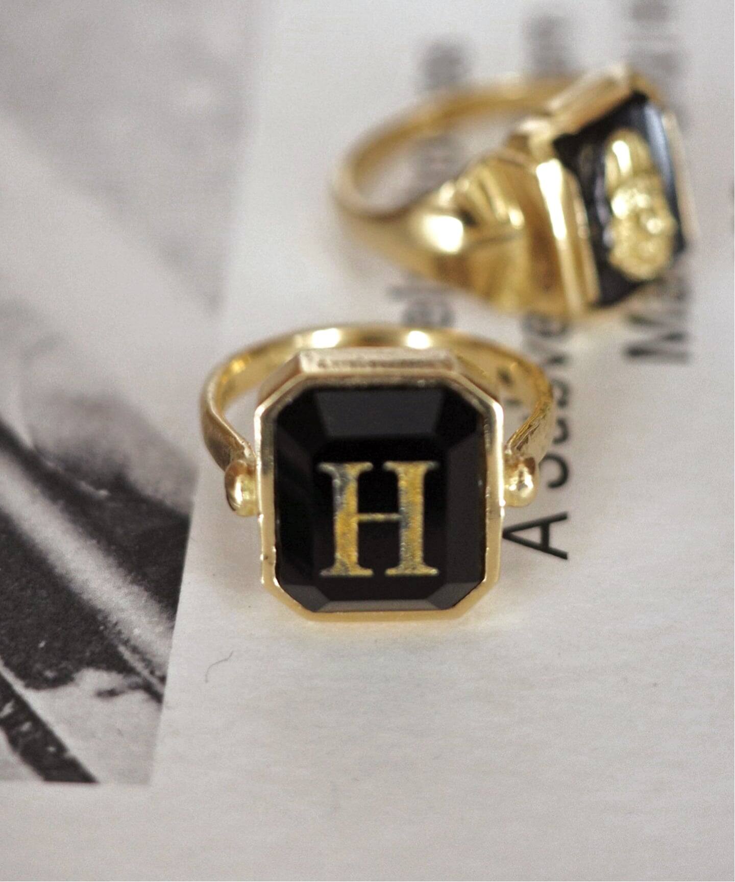 【GIGI/ジジ】Initial onyx ring（リング）｜AP STUDIO（エーピーストゥディオ）の通販｜BAYCREW’S STORE