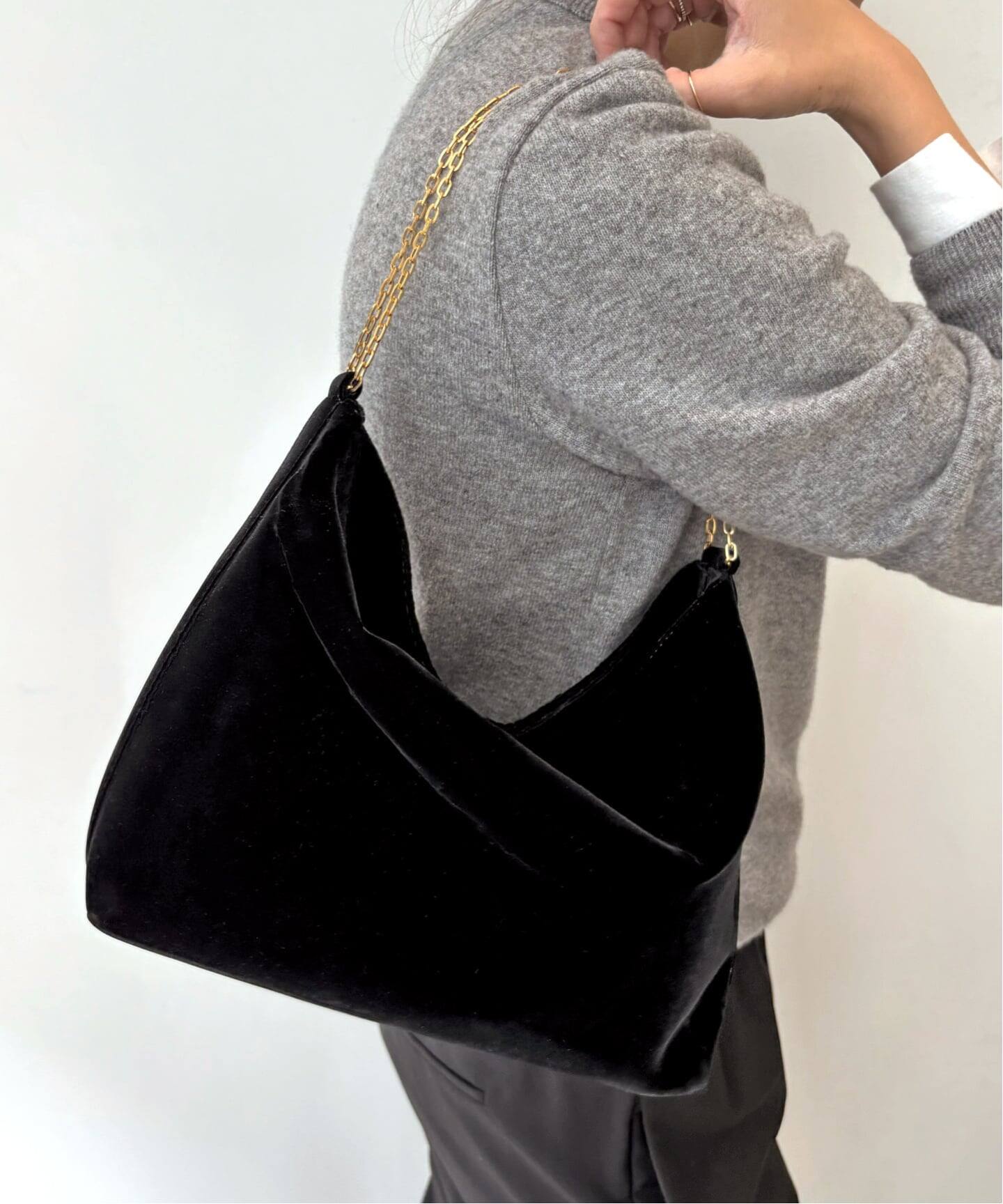 NEOUS/ネウス】 PAVO WEST VELVET BAG（ショルダーバッグ）｜L'Appartement（アパルトモン）の通販 ...