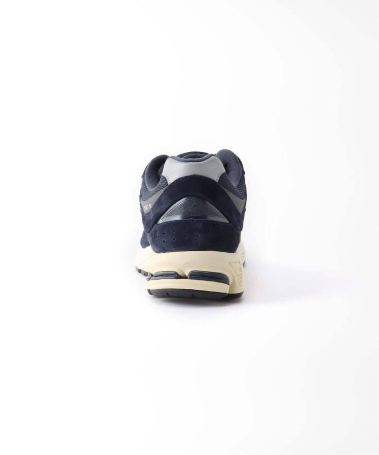 NEW BALANCE (ニューバランス) M2002RCA（スニーカー）｜EDIFICE（エディフィス）の通販｜BAYCREW’S STORE